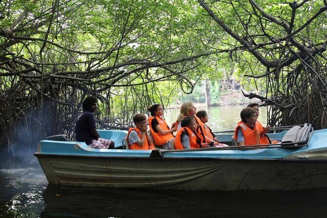 Galle & Bentota Day Tour with River safari From Colombo & Negombo - FAQ