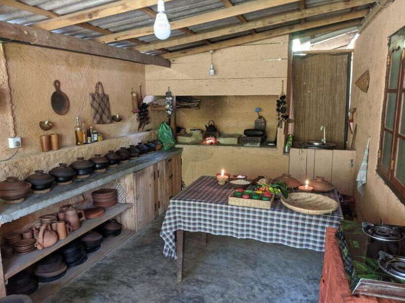 Galle: Cooking Class at a Local Home and Market Tour - Introduction: A Tasty Peek into Sri Lankan Cuisine