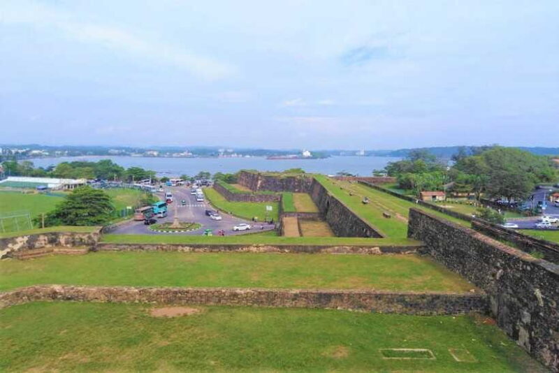 Galle: Dutch Fort and Timeless Charm Ramparts Guided Tour - Authentic, Balanced, and Enjoyable