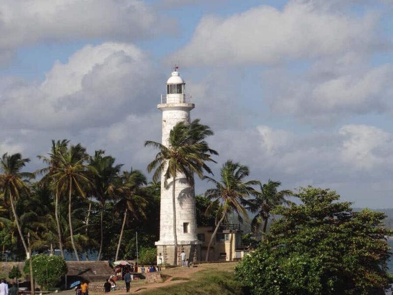 Galle Fort Walk with Elephant Painting & Local Ice cream - Starting Point: Hall De Galle and Old Dutch Gate