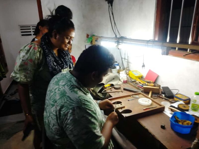 Galle: Jewelry Workshop - Craft Silver Ring with Gemstone - Key Points