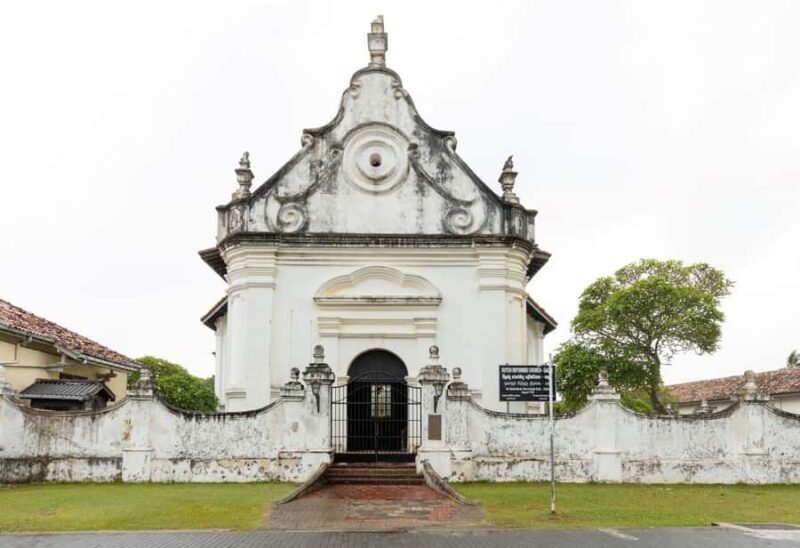 Galle with Turtle Hatchery & Mangrove Safari All Inclusive - FAQ