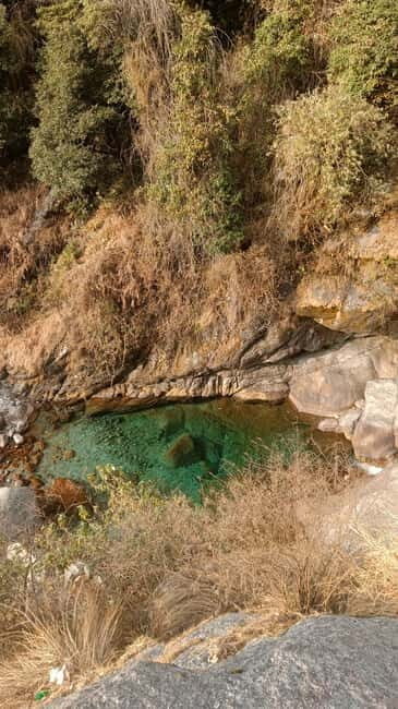 Gallu Waterfalls Hike - Woods, Birds, Nature, River & pool - An Authentic Look at the Gallu Waterfalls Hike