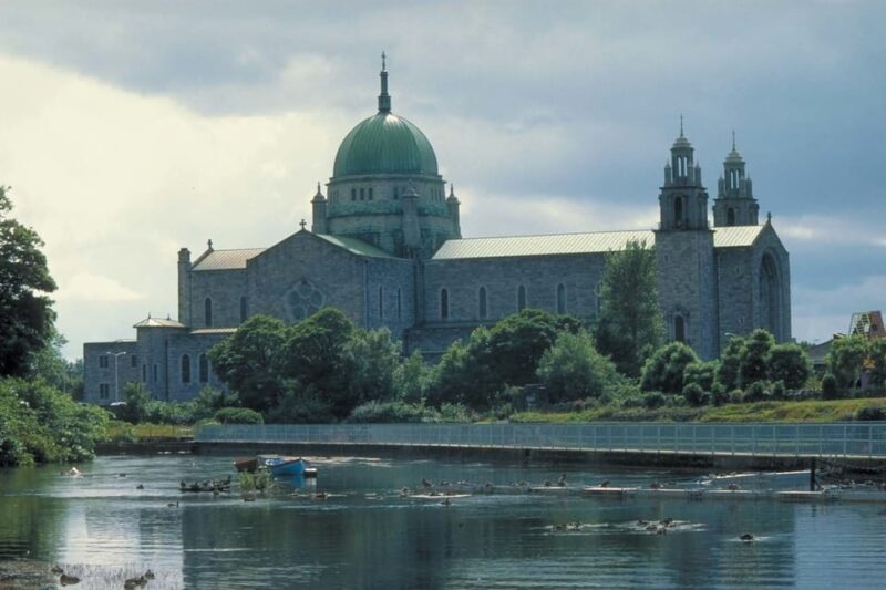 Galway: Best of Galway City & Claddagh Walking Tour - Why Choose the Galway Best of Galway City & Claddagh Tour?