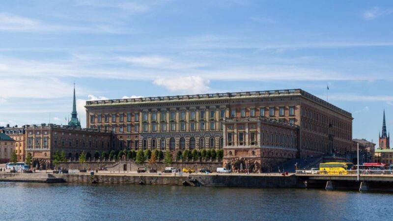 Gamla Stan: Essential Tour of Stockholm - Key Points