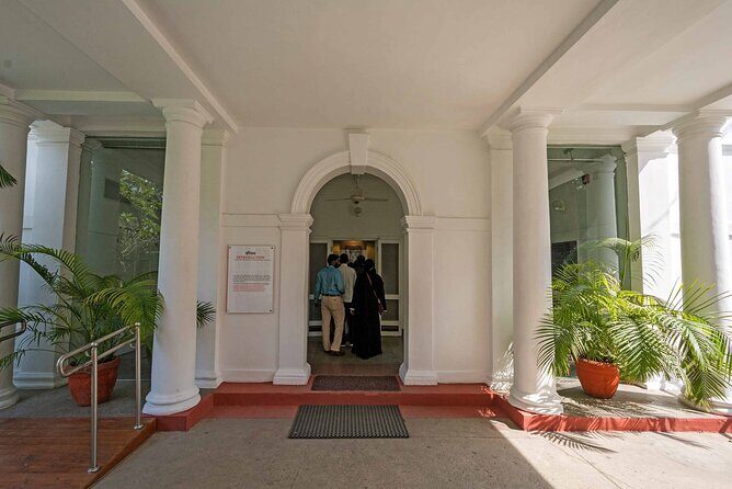 Gandhi's Journey in New Delhi with Lunch - FAQ