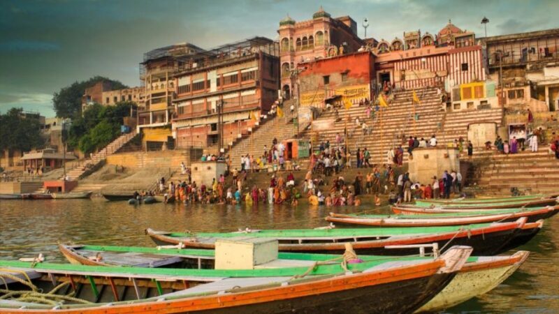 Ganga Ghat Arti with Roof Café Close to Ganges - FAQ