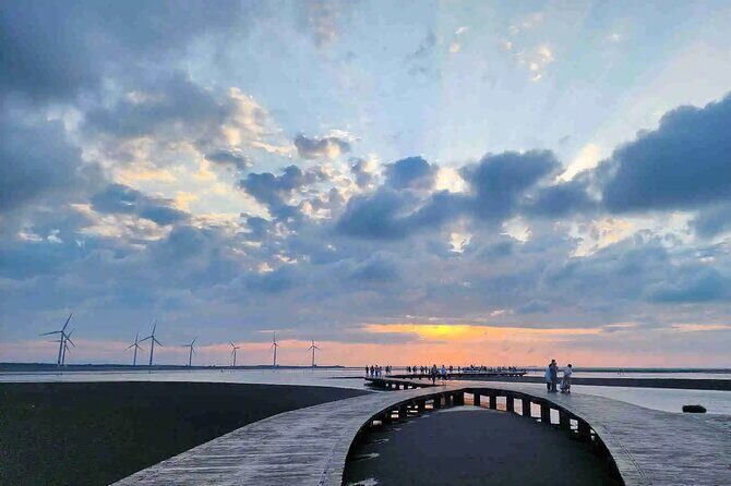 Gaomei Wetland Day Trip from Ximending - FAQ