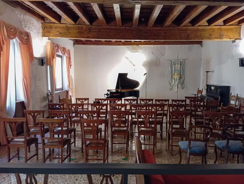 Garda: Lyrical Concert with Piano and Mezzosoprano - The Aperitif and Social Vibe