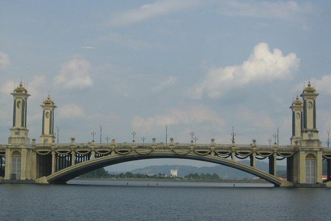 Garden City of Putrajaya, Pink Mosque, Lake Boat Joyride(Guided) - The Experience from Reviews