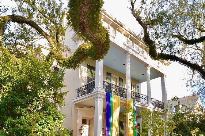 Garden District and Lafayette Cemetery Guided Walking Tour - A Walk Through the Neighborhood: What to Expect