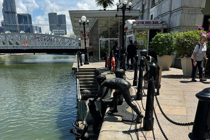 Garden Rhapsody, Spectra Show & Singapore River Cruise Night Tour - Who Should Consider This Tour