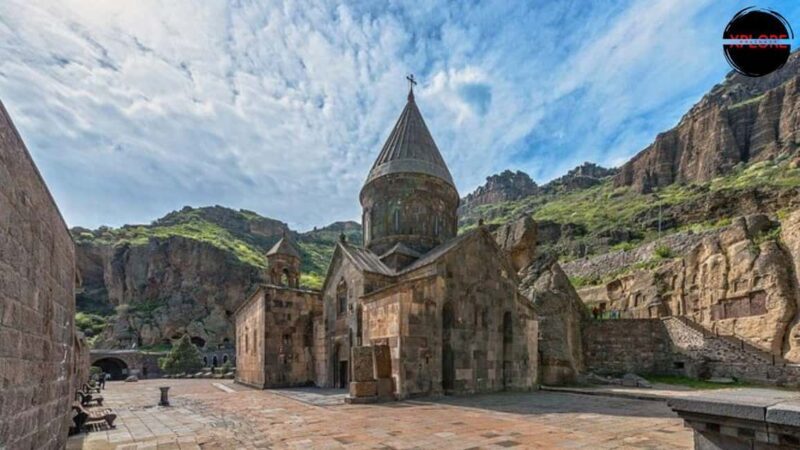 Garni-Geghard, Charent's Arch, SymphonyStones &Lavash Baking - An In-Depth Look at What This Tour Offers