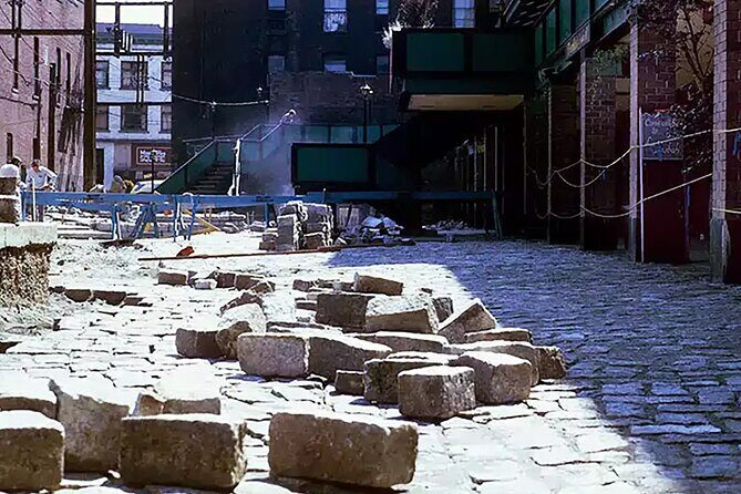 Gastown: A Self-Guided Tour of Vancouvers Oldest Neighborhood - The Practical Details: What to Expect and How It Works