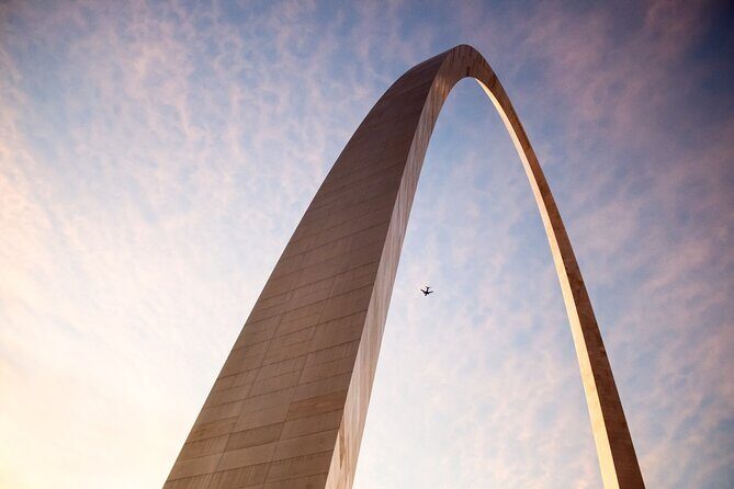 Gateway Arch National Park Self Guided Audio Walking Tour - Scenic Views and Historic Landmarks along the Riverfront