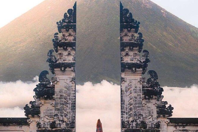 Gateway To Heaven : Lempuyang Gates with Tukad Cepung Waterfall - Key Points