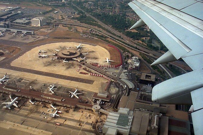 Gatwick Airport Private Transfers to/from London (Postcode W1 to W7) - Key Points
