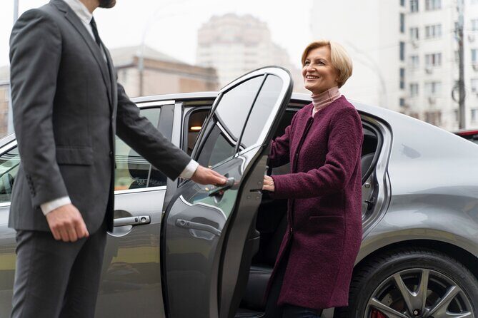 Gatwick Airport Taxi - Private Transfer to/from London - Key Points
