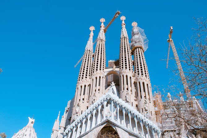 Gaudi and La Sagrada Familia Exterior Self-Guided Audio Tour - FAQ: Practical Questions About the Tour