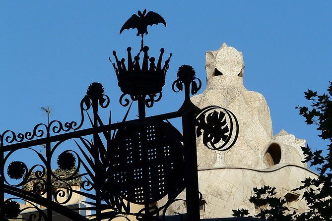 Gaudí and Modernism - Private Walking Tour - The intricate details of Modernist lampposts and facades