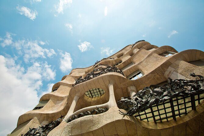 Gaudí and Sagrada Familia Private Tour in Barcelona - An In-Depth Look at the Itinerary