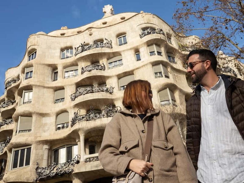 Gaudi Barcelona in 1 Day: Sagrada Familia, Park Guell, tapas - Starting at Casa Batlló