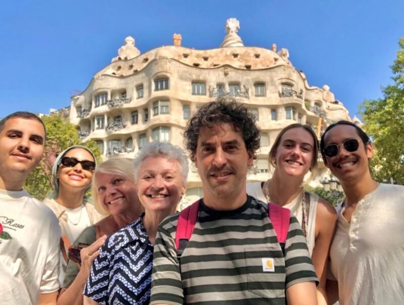 Gaudí & Modernism with a Historian. - The Experience: A Deep Dive into Modernism
