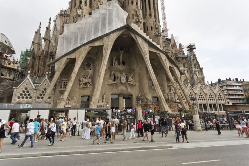 Gaudi's Masterpieces Private Tour in Barcelona - Is This Tour Worth It?