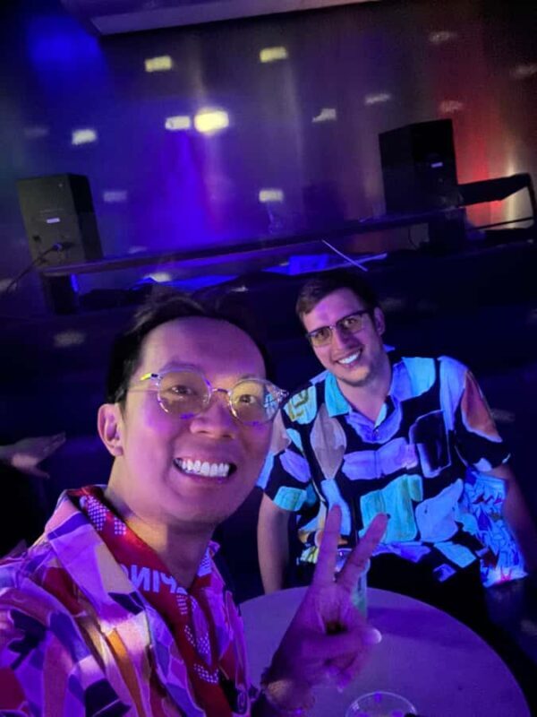 Gay Tokyo Club Crawl: Shinjuku Nichome Nightlife Guided Tour - The Sum Up