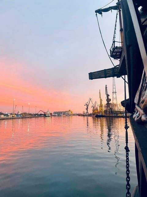 Gdansk: 8:30PM Evening Cruise With Live Music on Black Pearl - Pricing and Value