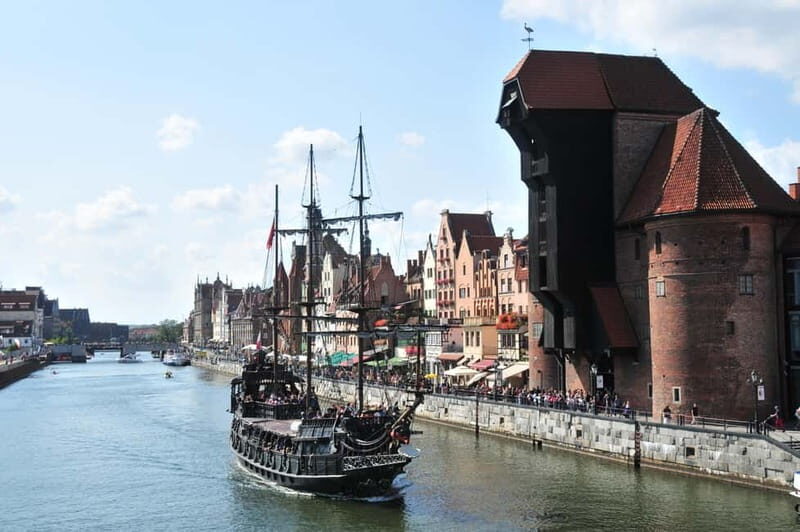 Gdansk: 8:30PM Evening Cruise With Live Music on Black Pearl - Frequently Asked Questions