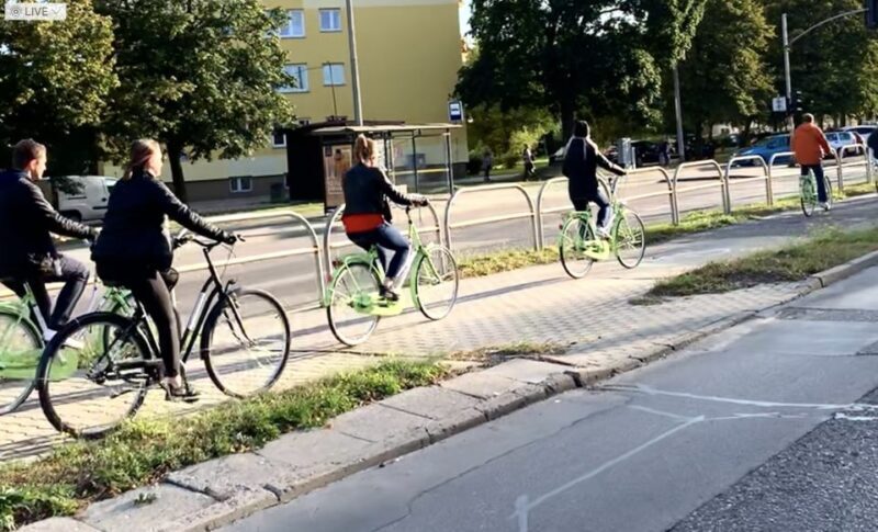 Gdansk: Guided Bike Tour of Old Town and Shipyard - Discovering Gdansk on Two Wheels: An Overview
