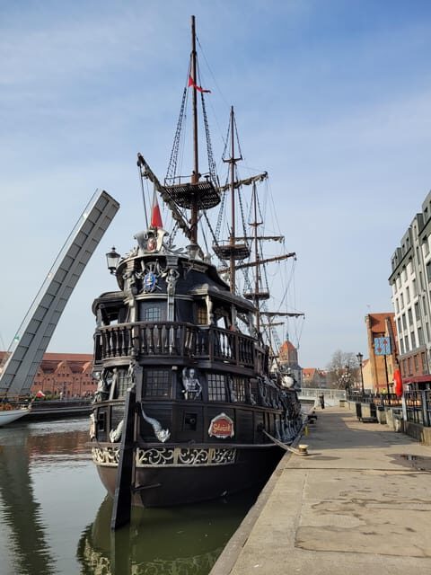 Gdansk: Guided Round-Trip Cruise to Westerplatte - The Sum Up