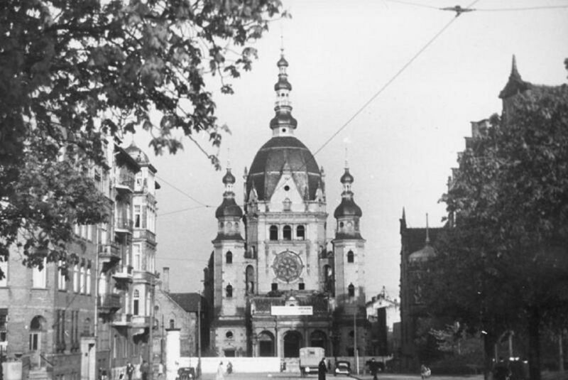 Gdansk: Jewish Heritage Guided Private Walking Tour - Discover the Jewish Heritage of Gdansk: A Guided Private Walking Tour