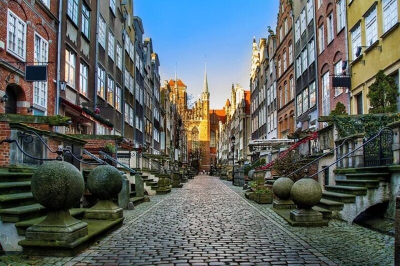Gdansk : Must-See Attractions Walking Tour - Key Points