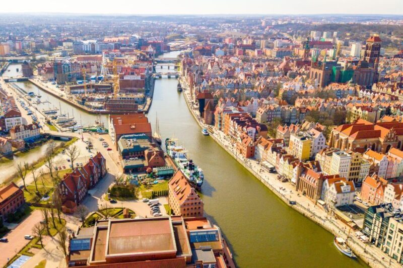 Gdansk: Private Old Town Tour - Key Points