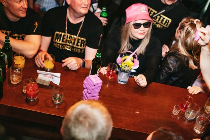 Gdansk: Pub Crawl with Free Drinks - Key Points