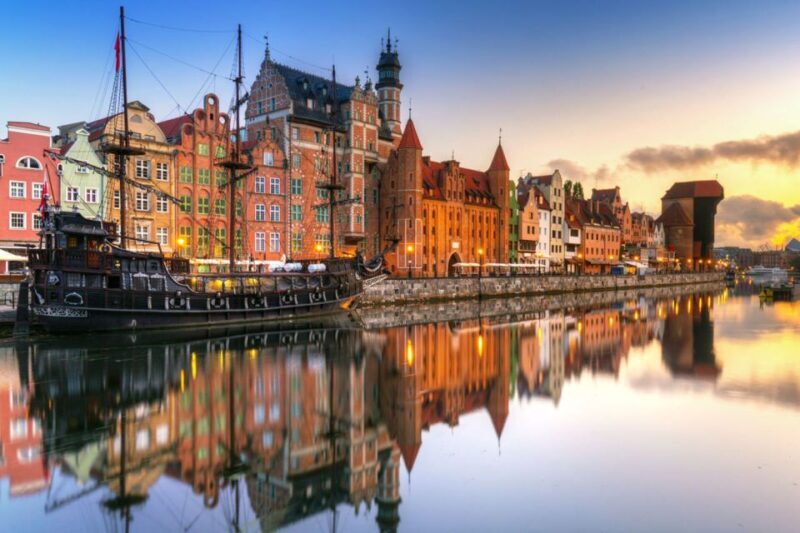 Gdansk: Small Group Walking Tour - What’s Included and What’s Not