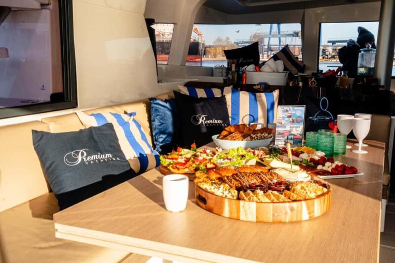 Gdansk/Sopot: Breakfast Cruise on a Catamaran - Key Points