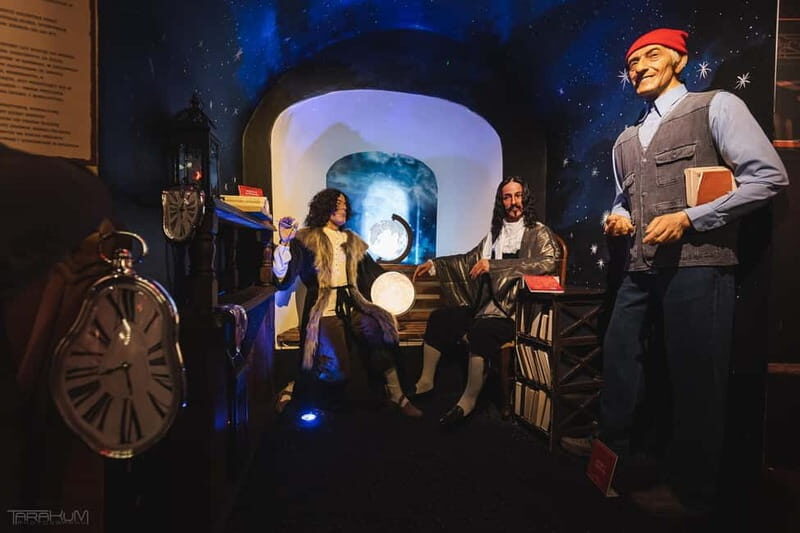Gdansk: Tower of Secrets and Wax Figure Museum - A Detailed Look at the Experience