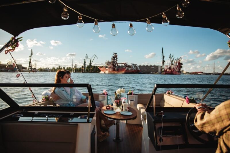 Gdask : Catamaran River Cruise - An In-Depth Look at the Gdansk Catamaran River Cruise