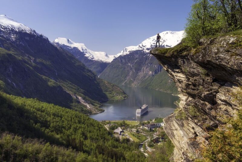 Geiranger: Dalsnibba, Flydalsjuvet, Eagle Bend & Fjords Tour - Key Points