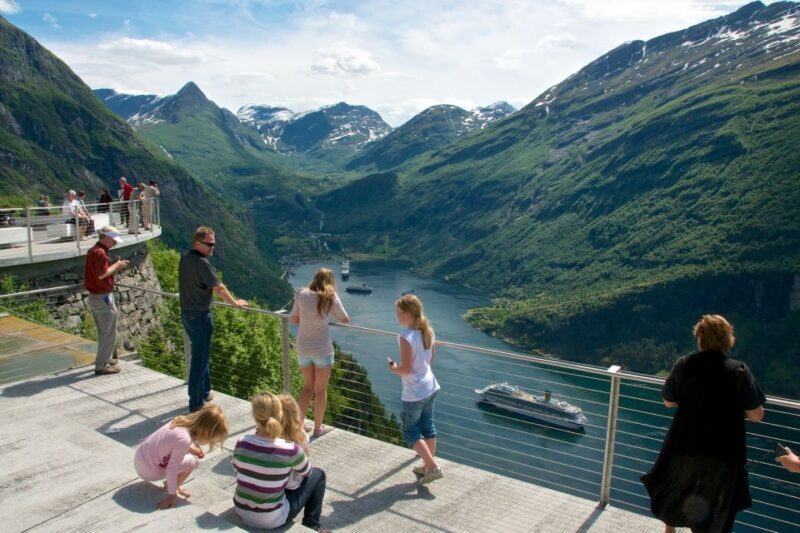 Geiranger: Dalsnibba, Flydalsjuvet, Eagle Bend & Fjords Tour - FAQ