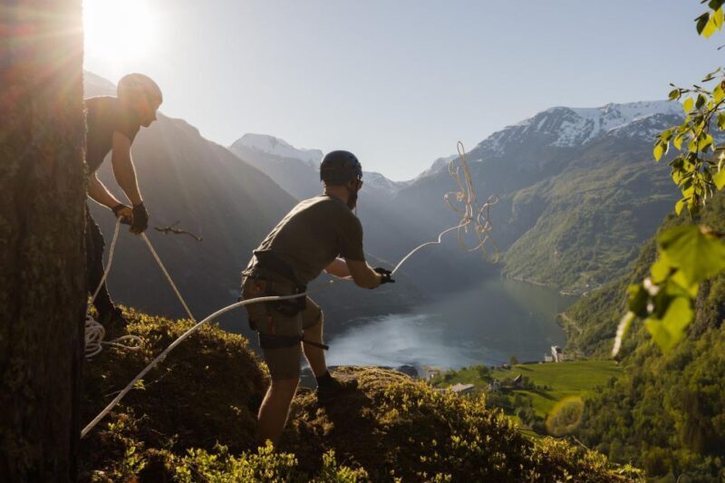 Geiranger: Rappelling tour with epic view - Rappelling and Climbing: An Exhilarating Challenge