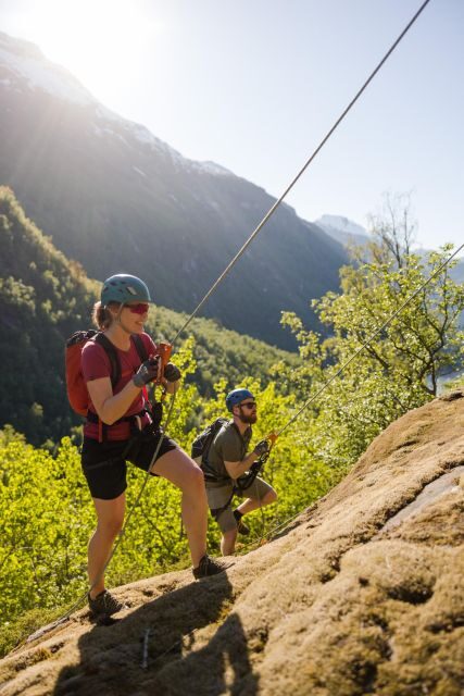 Geiranger: Rappelling tour with epic view - FAQ