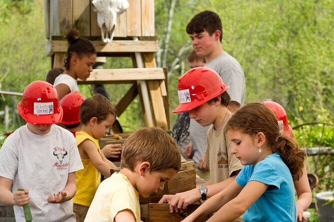 Gem Mining and Goat Farm Walking Tour in Hendersonville - Discovering the Gem Mining & Goat Farm Walking Tour in Hendersonville