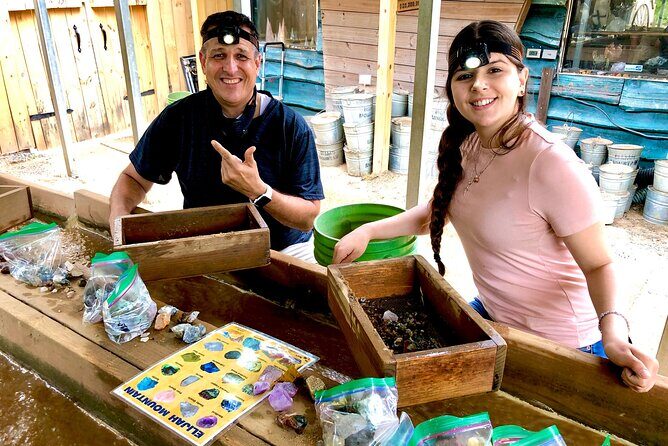 Gem Mining and Goat Farm Walking Tour in Hendersonville - An In-Depth Look at the Gem Mining and Goat Farm Experience