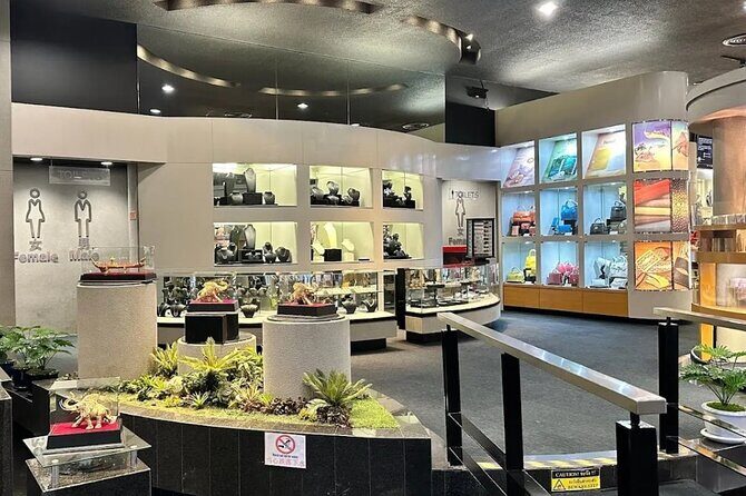 Gems Gallery Pattaya with Round Trip Hotel Transfers - Why the Gems Gallery Pattaya Tour Stands Out