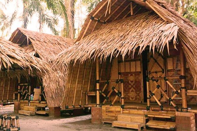Gendui Chalet at Tadom Hill Resort - Diving Platform, Water Swing & Tarzan Swing - Location and Setting: A Nature Retreat Close to Kuala Lumpur