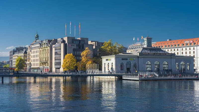 Geneva: City Highlights Walking Tour with a Private Guide - Exploring Geneva’s Must-See Spots in Just Two Hours